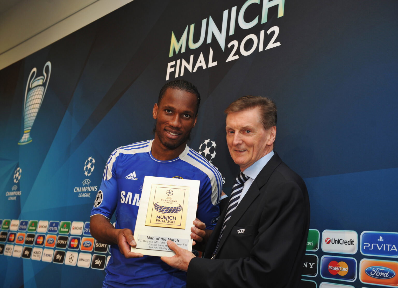 Iconic Didier Drogba photo from Chelsea’s 2012 Champions League final ...